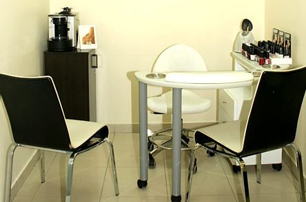 Salon Abbate Salon Viitorului din Bucuresti